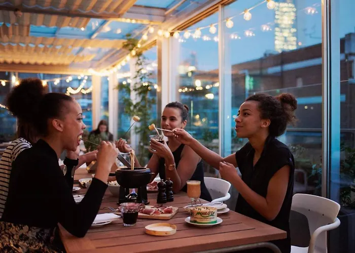 Kl Sentral Loft, Est Bangsar #3, Lrt Apartment Kuala Lumpur: What To ...